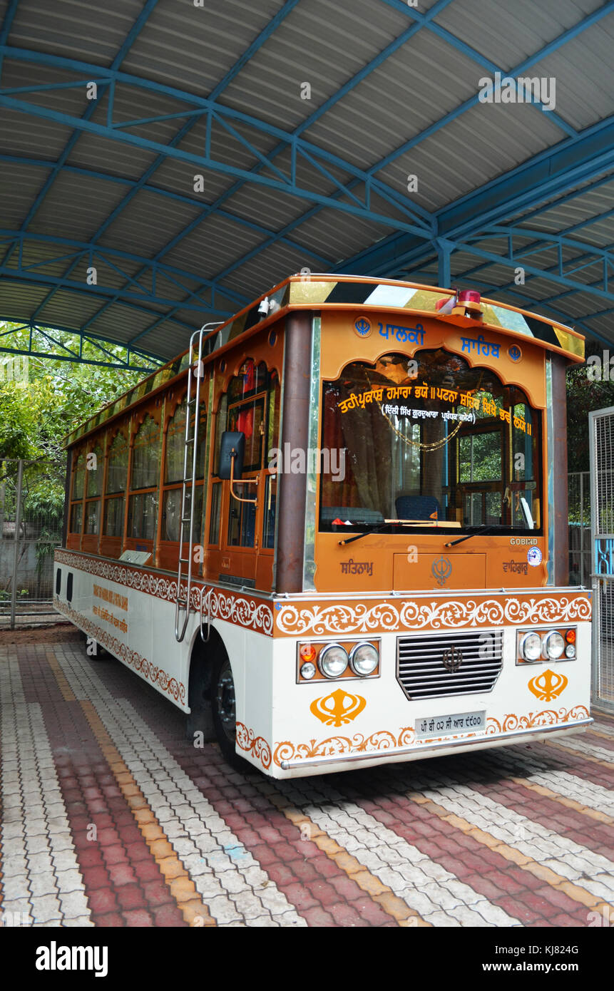 Delhi Bus Stock Photos & Delhi Bus Stock Images - Alamy