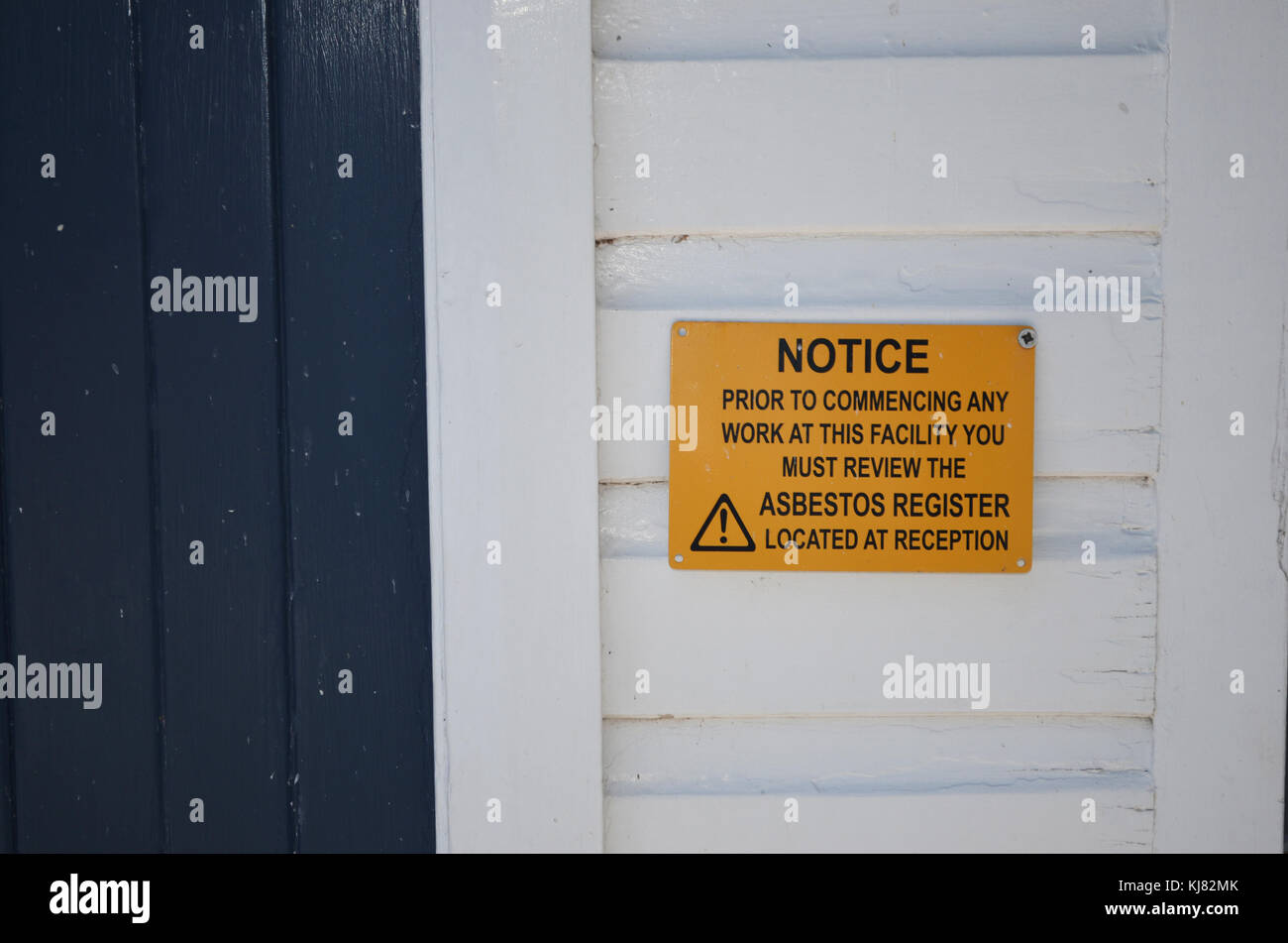 Blue asbestos hi-res stock photography and images - Alamy