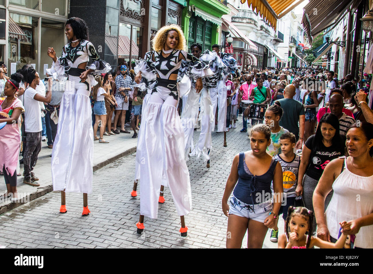 Cuban street festival hi-res stock photography and images - Alamy