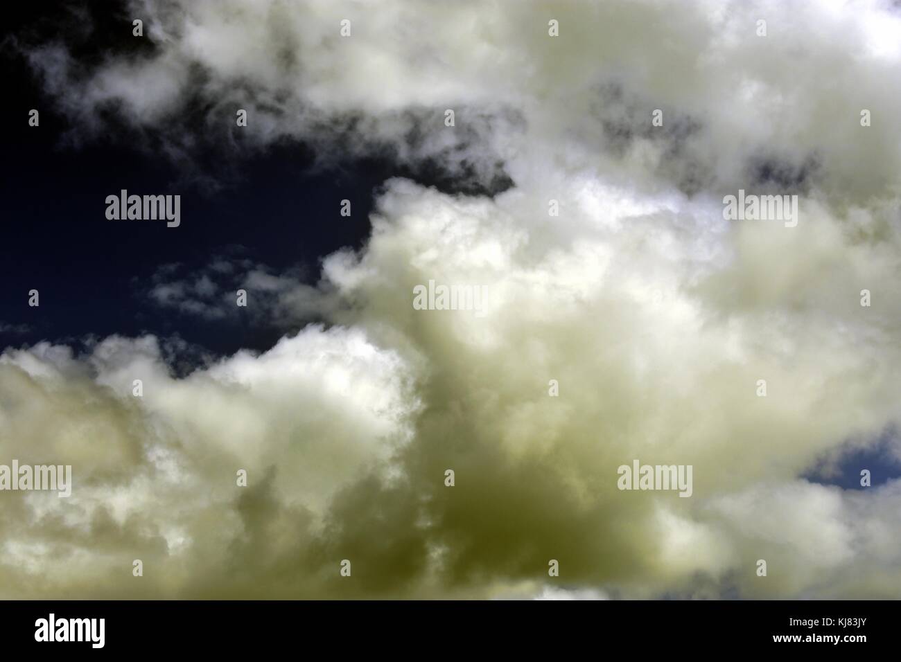 Artistic clouds hi-res stock photography and images - Alamy
