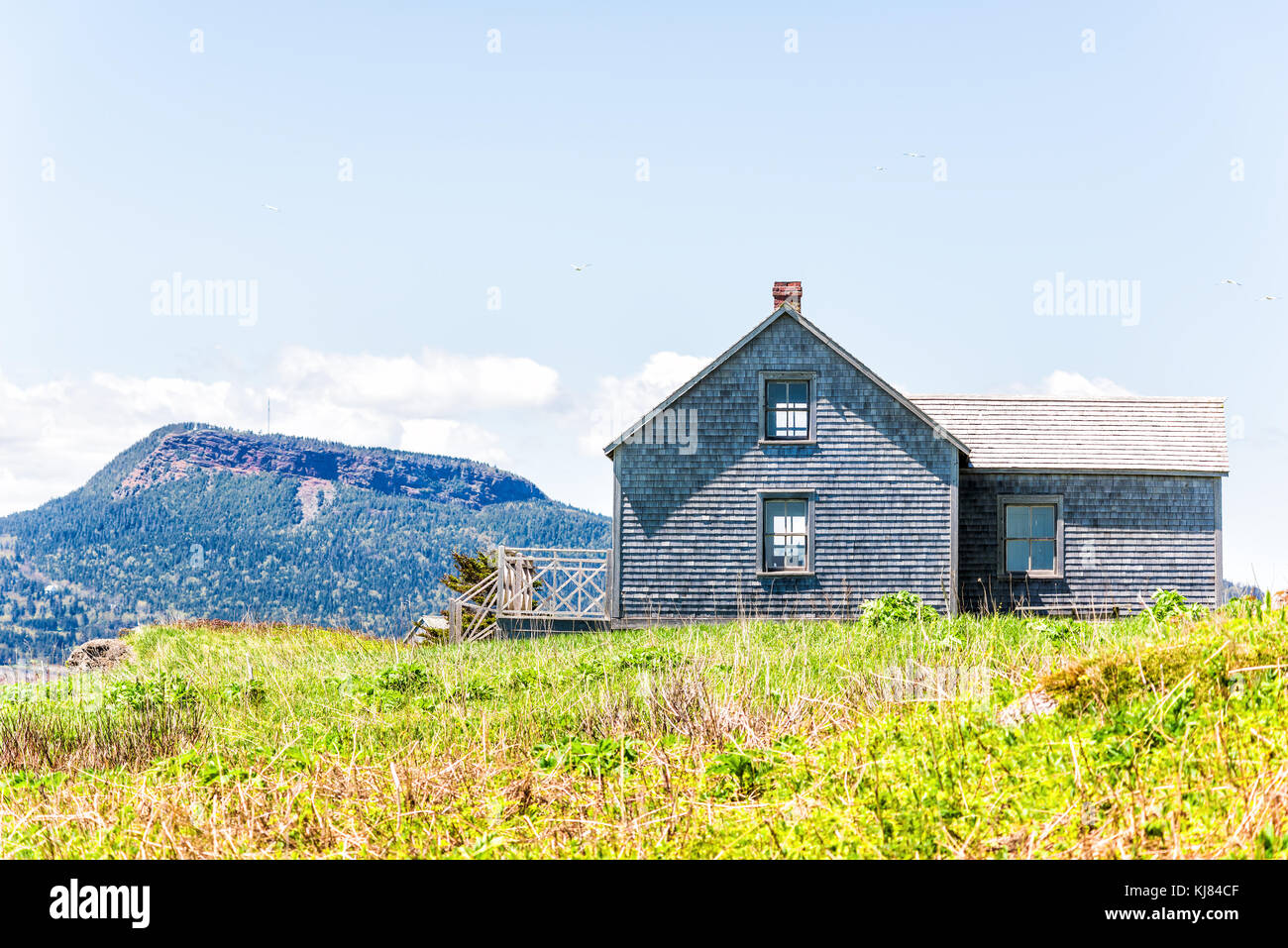 Old quebec farm house hi-res stock photography and images - Alamy