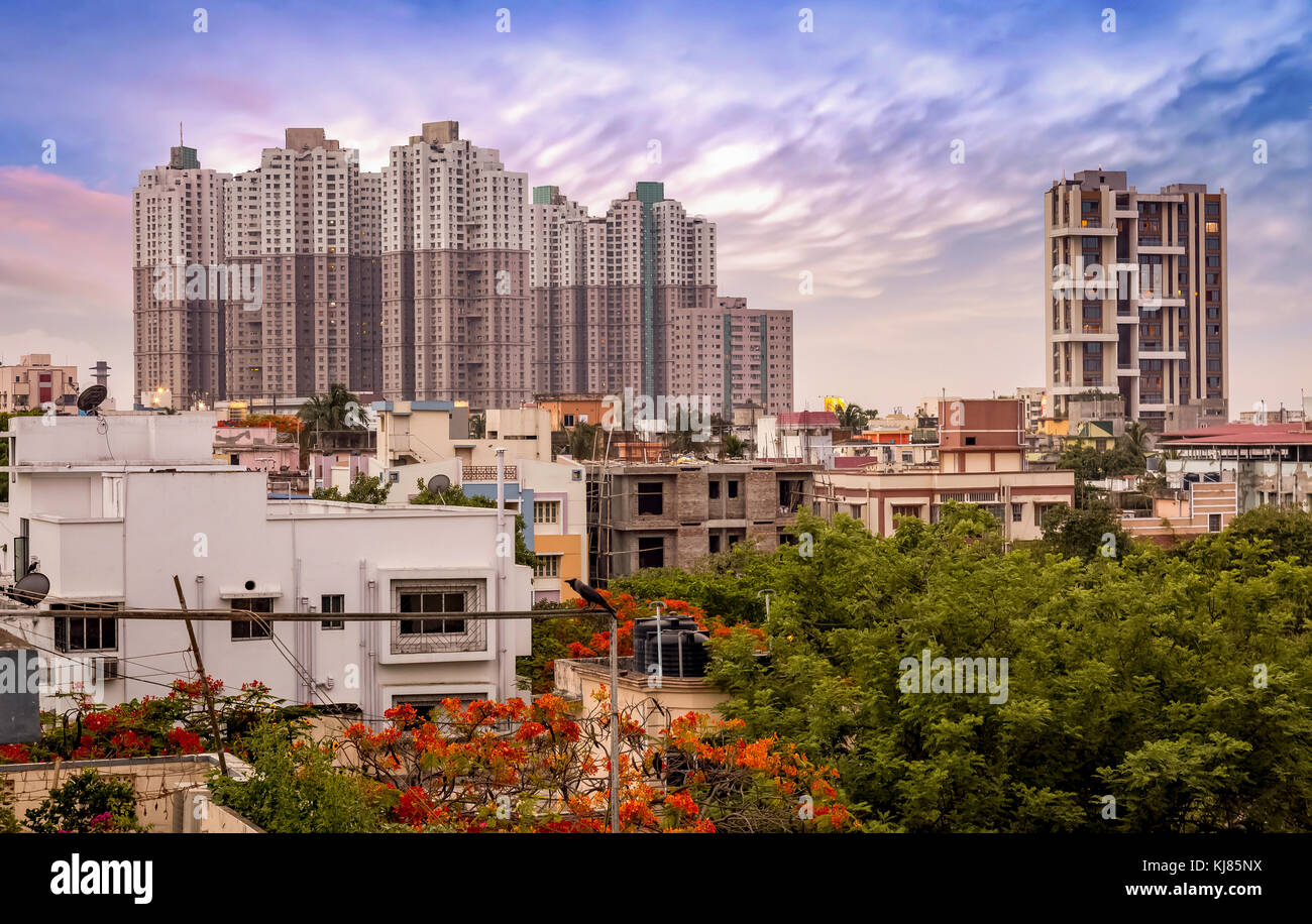 Calcutta skyline hi-res stock photography and images - Alamy