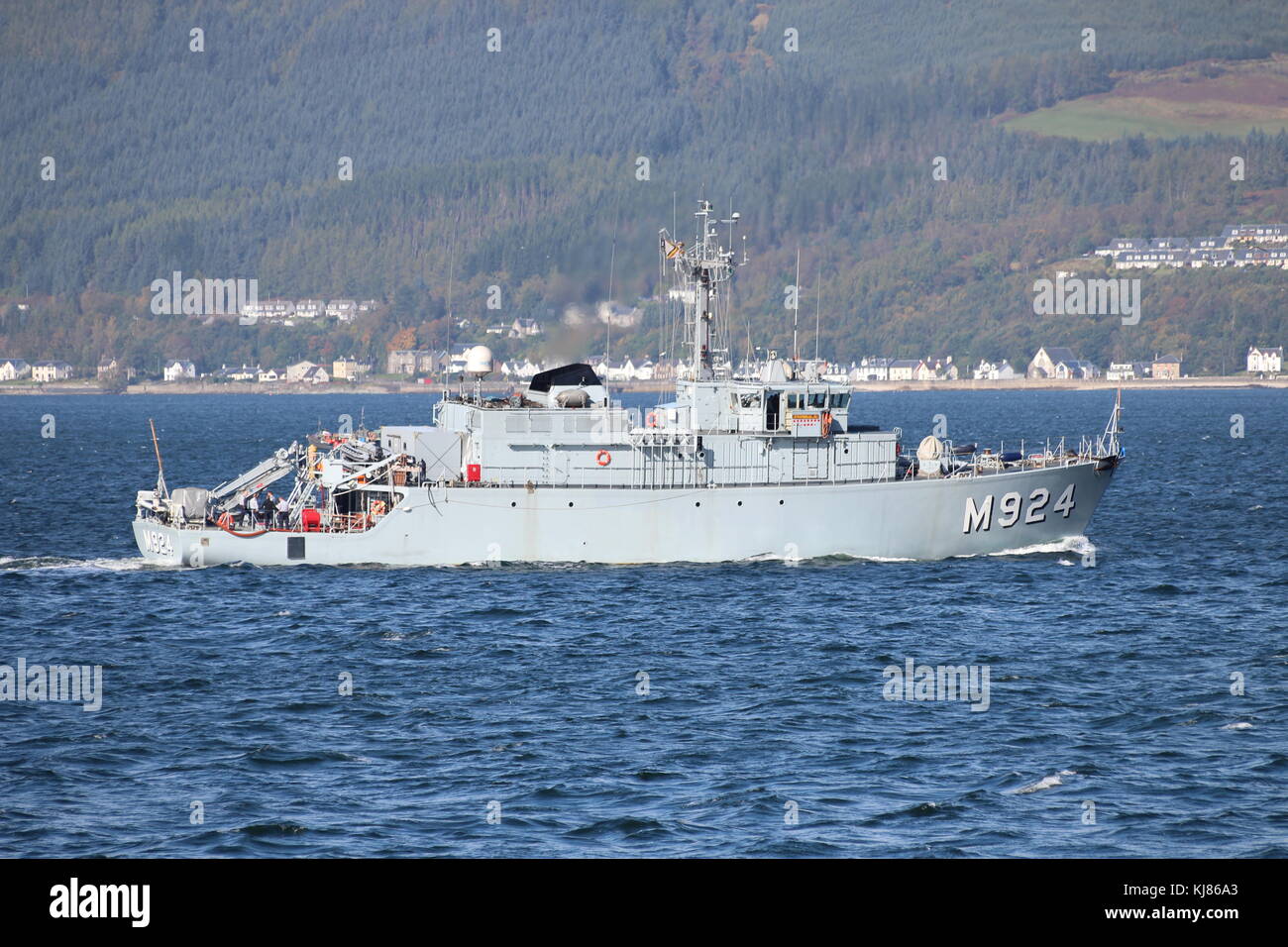 BNS Primula (M924), a Flower-class (Tripartite) minehunter of the ...
