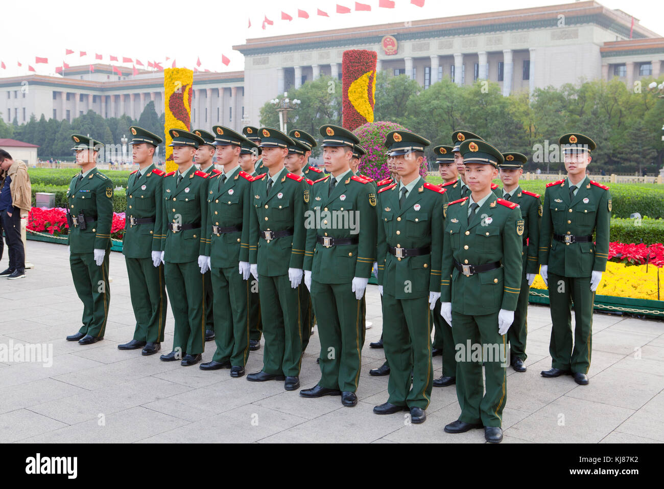 Soldiers Stand At Attention High Resolution Stock Photography and ...