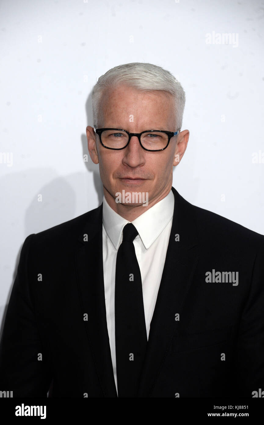 Anderson cooper hi-res stock photography and images - Alamy