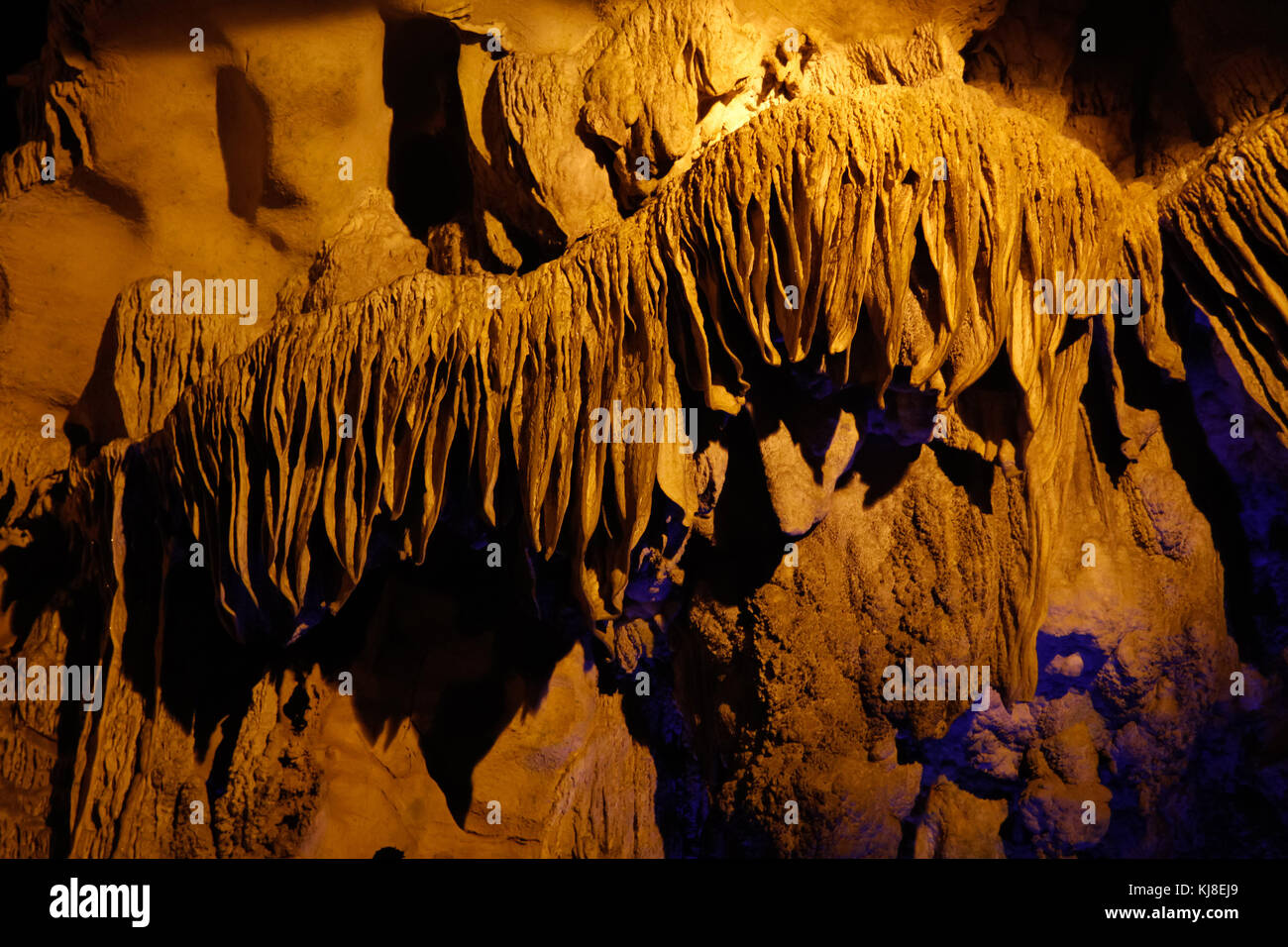 Crown formation hi-res stock photography and images - Alamy