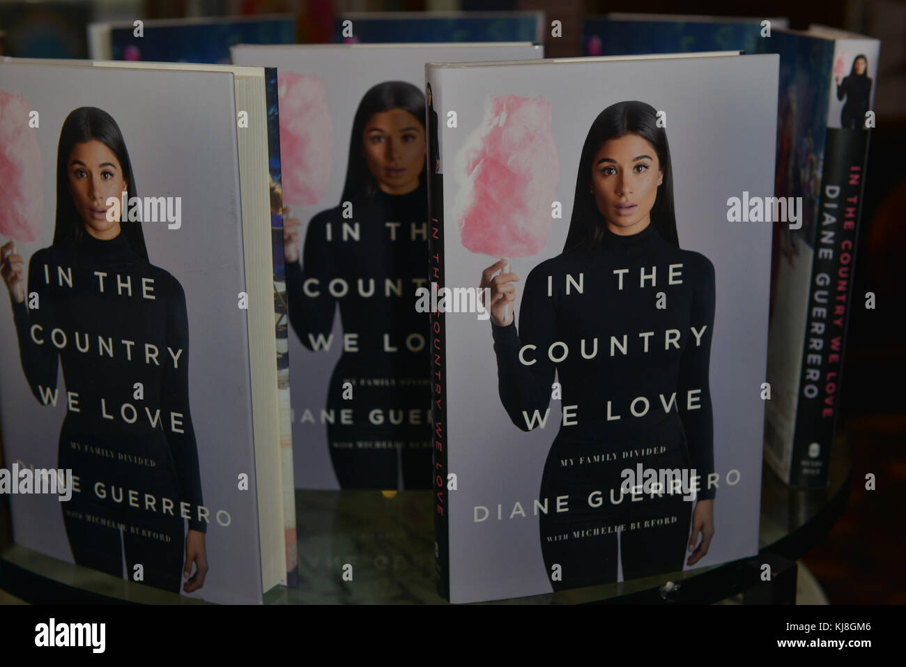 Diane guerrero 2016 hi-res stock photography and images - Alamy