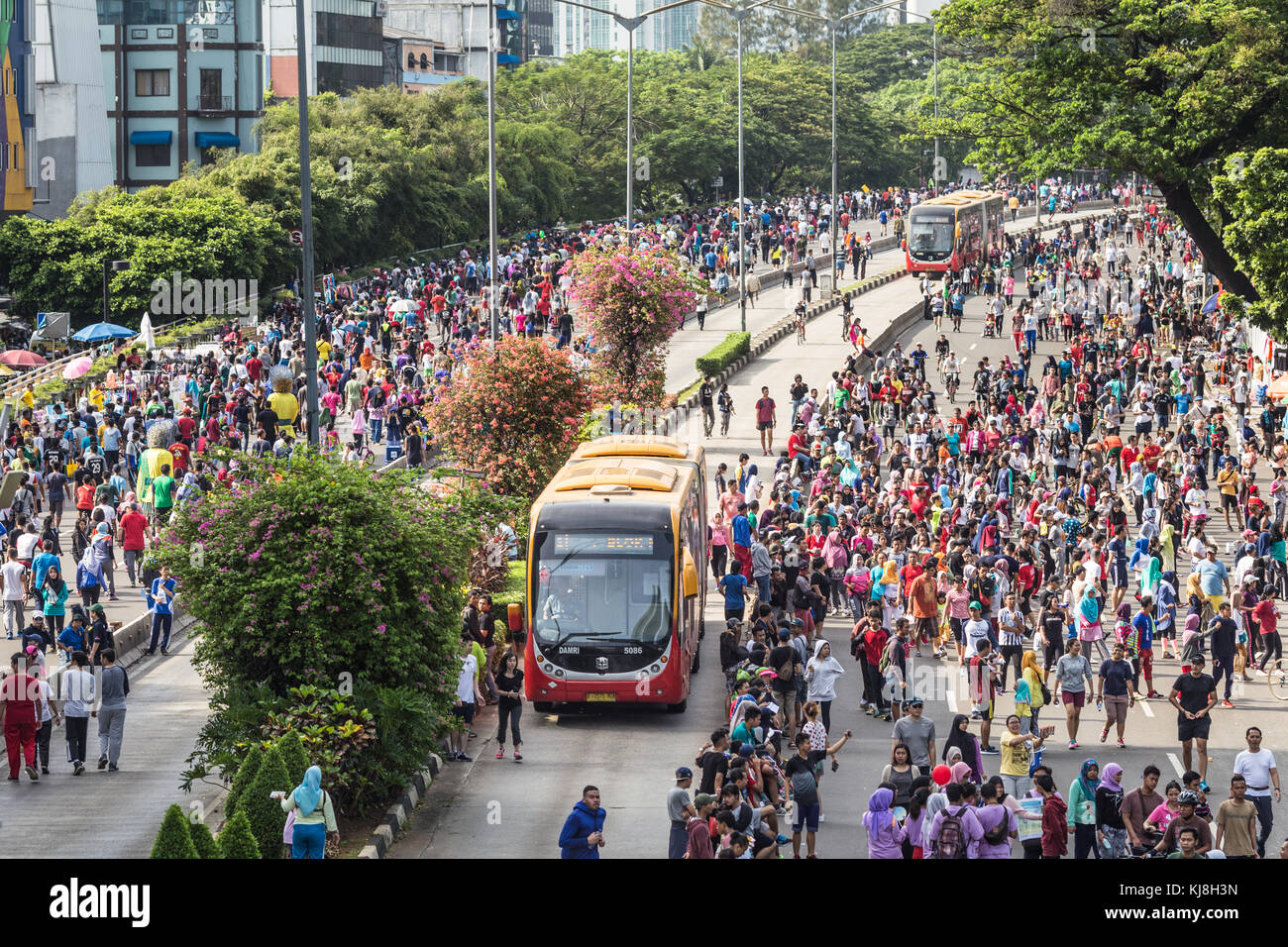 JAKARTA, INDONESIA - OCTOBER 15, 2017: A huge crowd attends the car ...
