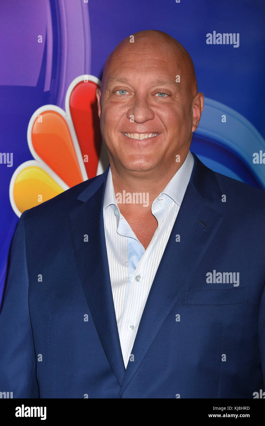 Steve wilkos hi-res stock photography and images - Alamy