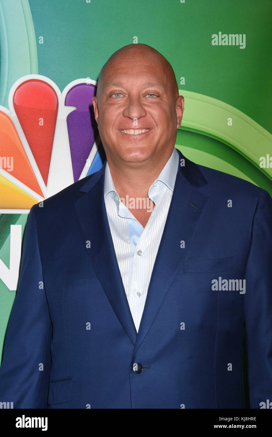 Steve wilkos hi-res stock photography and images - Alamy