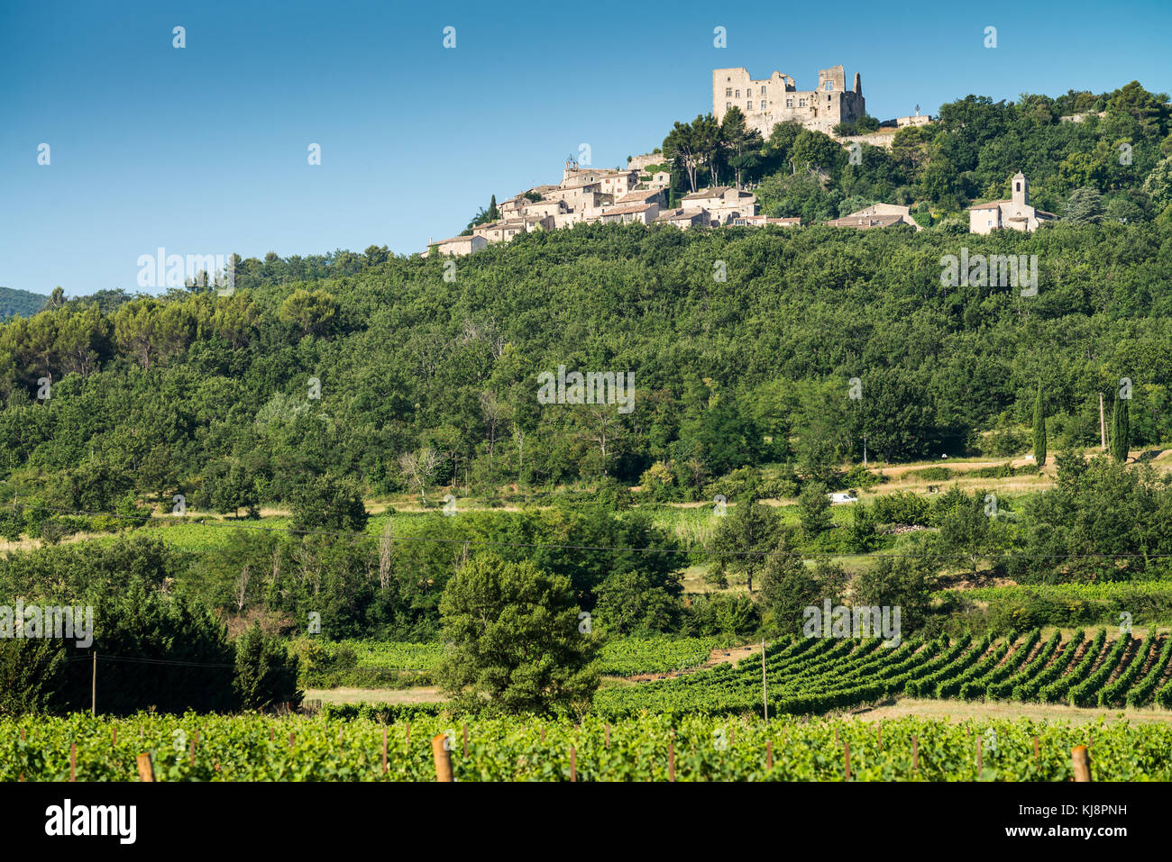 Lacoste castle hi-res stock photography and images - Alamy
