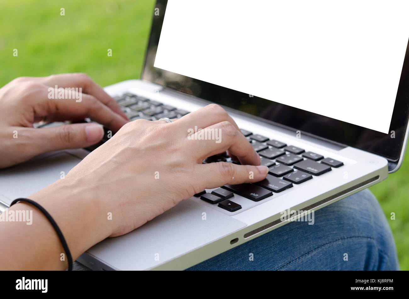 woman hands on a laptop Stock Photo - Alamy