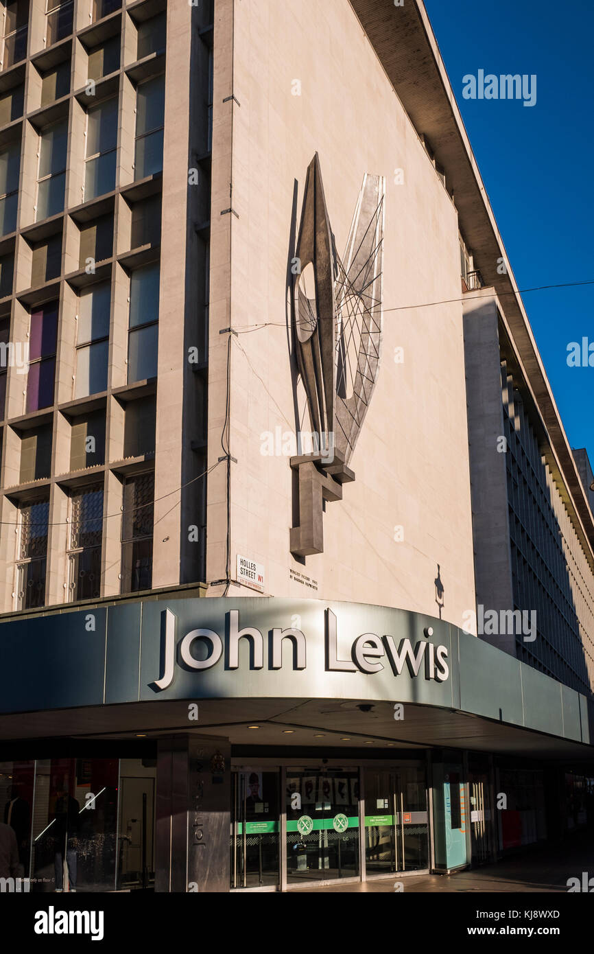 Its flagship oxford street store hi-res stock photography and images ...