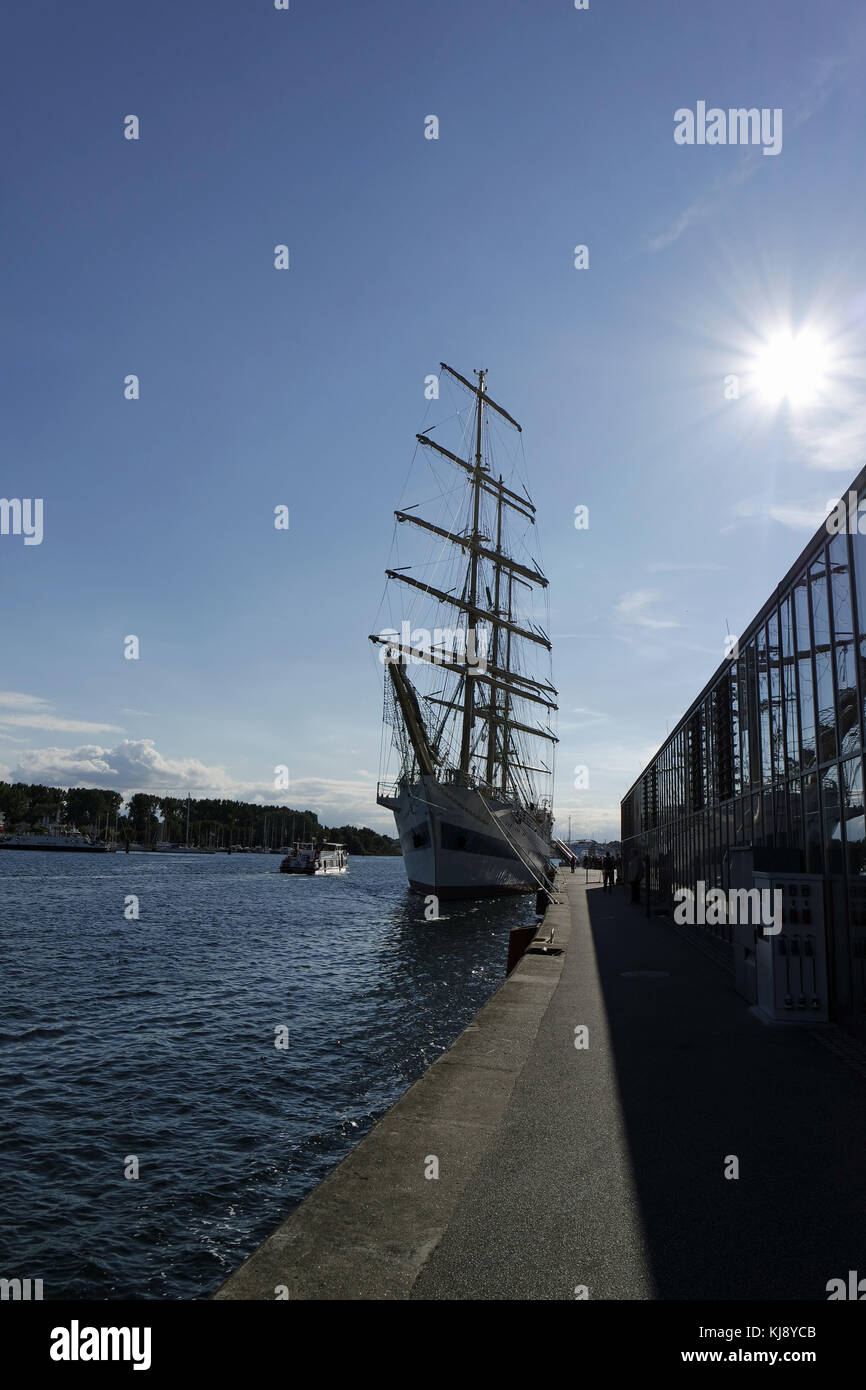 close up shot from a old sailing vessel Stock Photo - Alamy