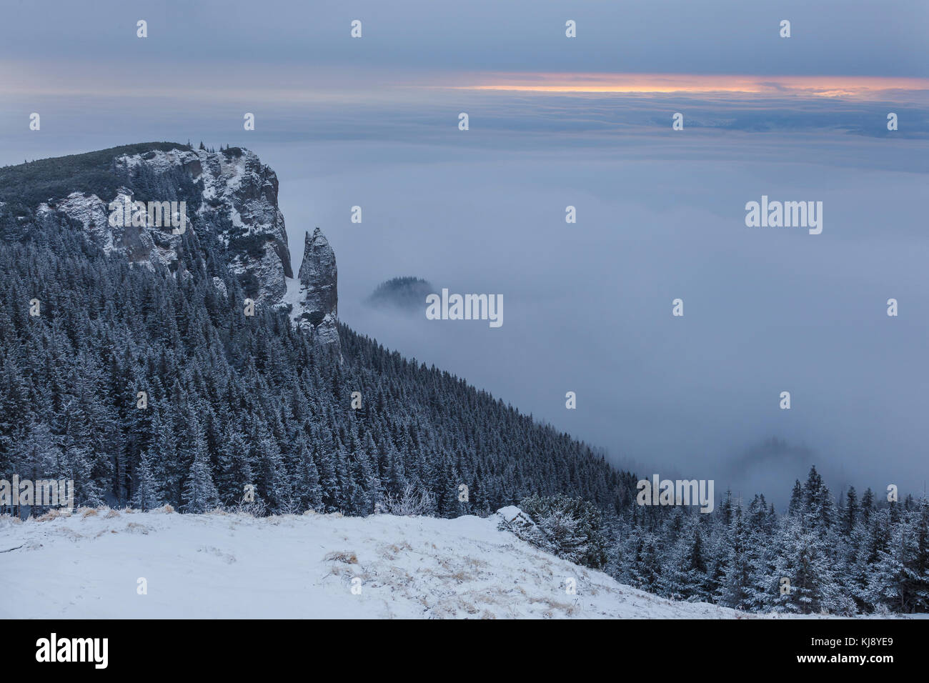 Ceahlau massif hi-res stock photography and images - Alamy