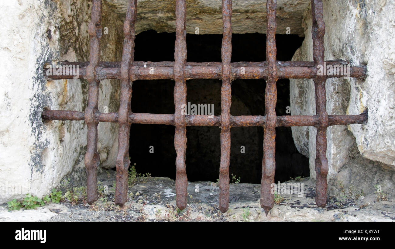 lattice in front of cave Stock Photo - Alamy