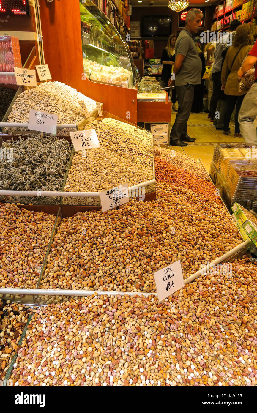 The famous oriental market. Dried nuts and spices in Istambul, Turkey ...