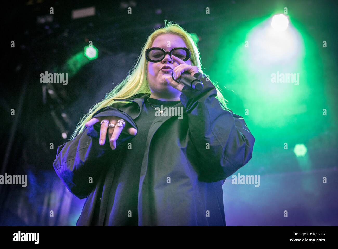 Alma gonzales hi-res stock photography and images - Alamy