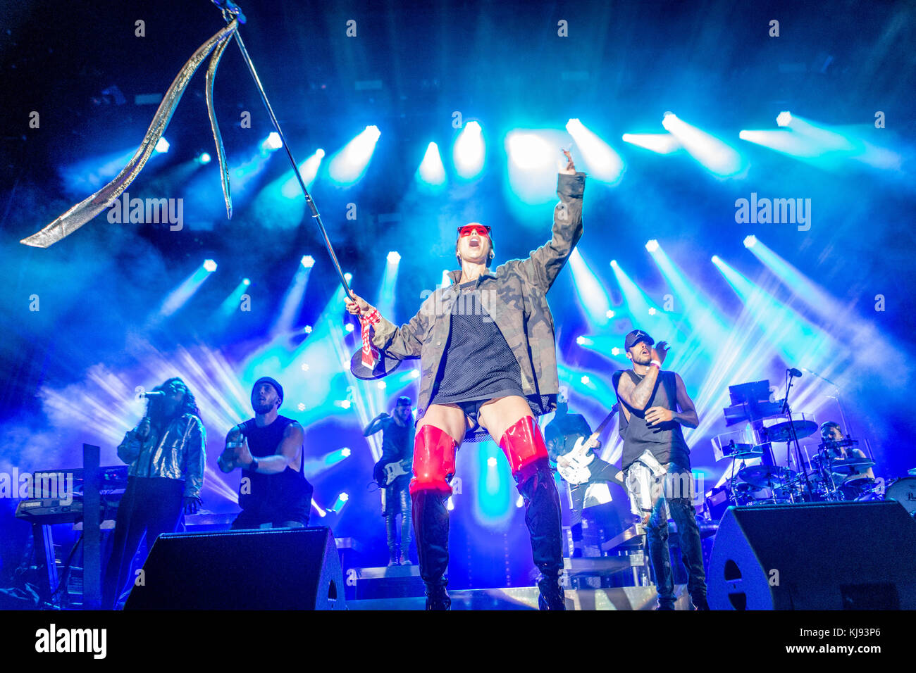 Stage oona hi-res stock photography and images - Alamy