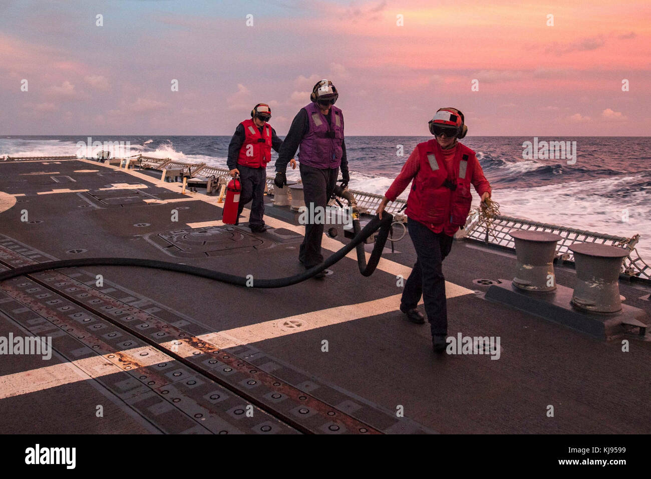 Forward area refueling equipment hi-res stock photography and images ...