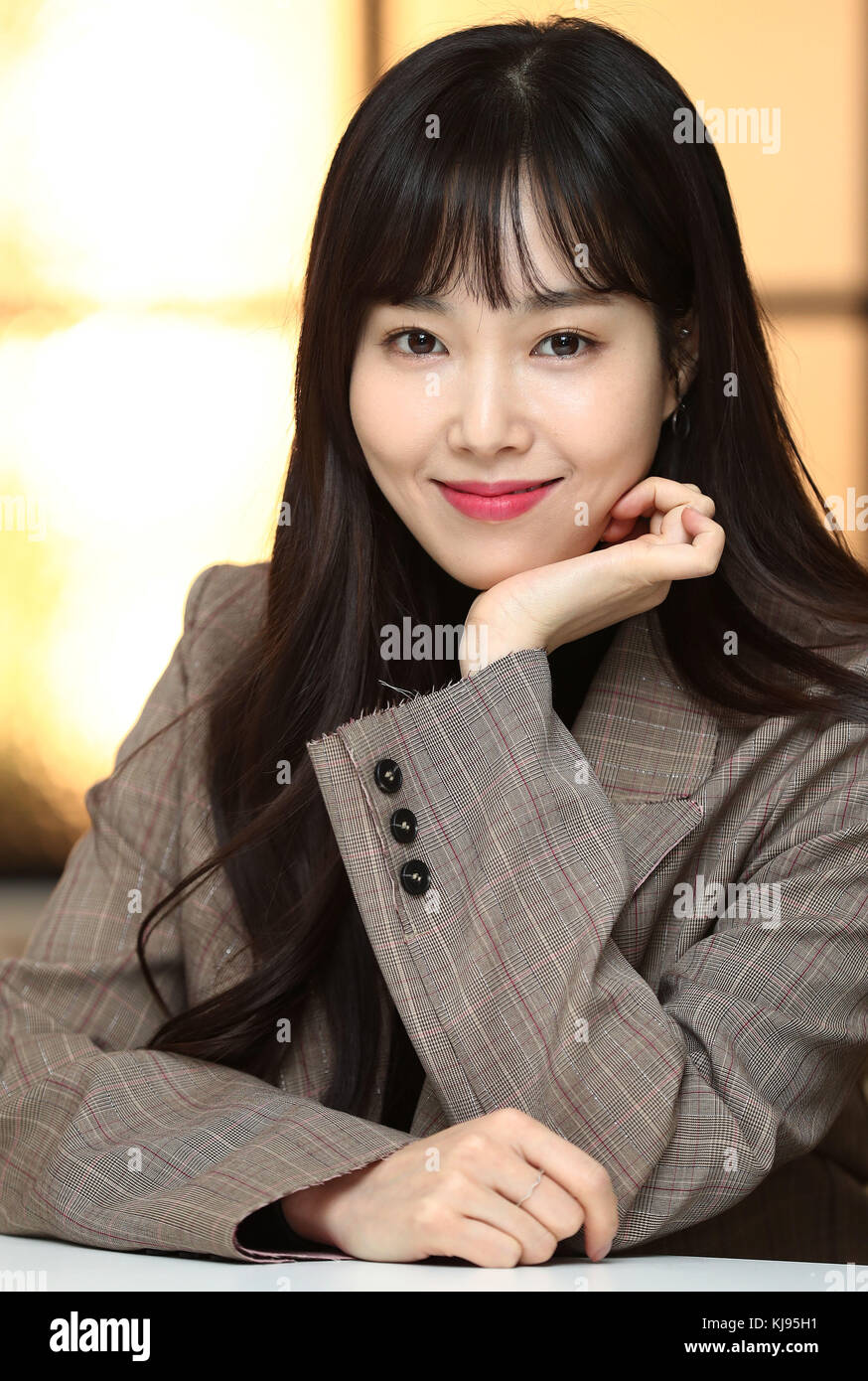22nd Nov, 2017. S. Korean actress Yoon Jin-sol South Korean actress ...