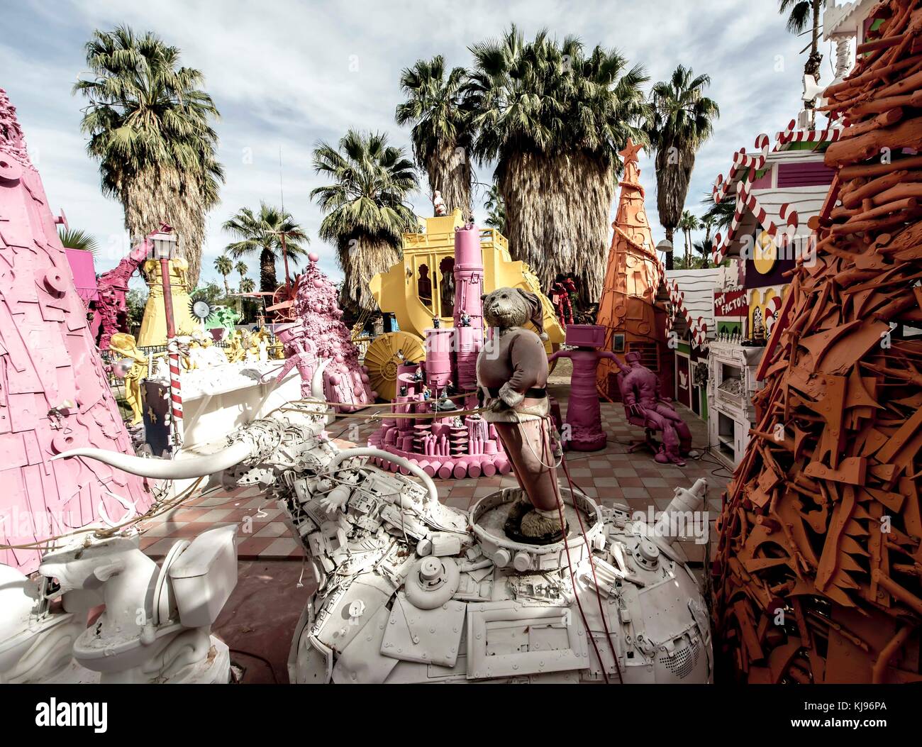 Palm Springs, California, USA. 21st Nov, 2017. 'Robolights', a two-acre ...