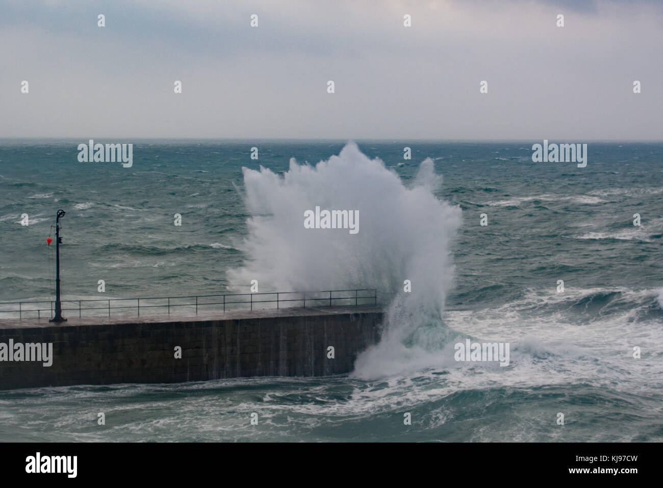 Strong gusting winds hi-res stock photography and images - Alamy