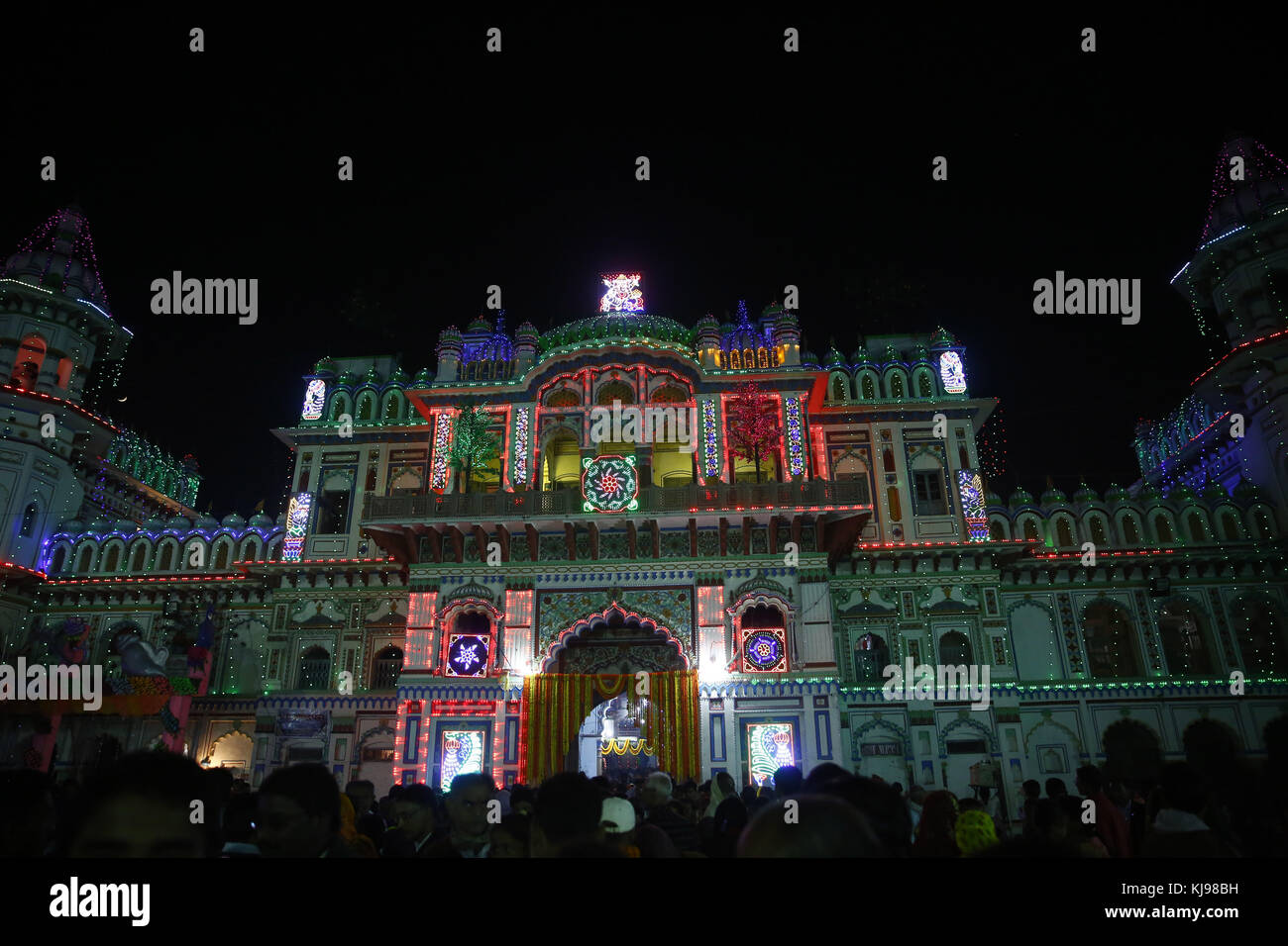 Janakpur, Nepal. 22nd Nov, 2017. Lights illuminate the Janaki Temple ...