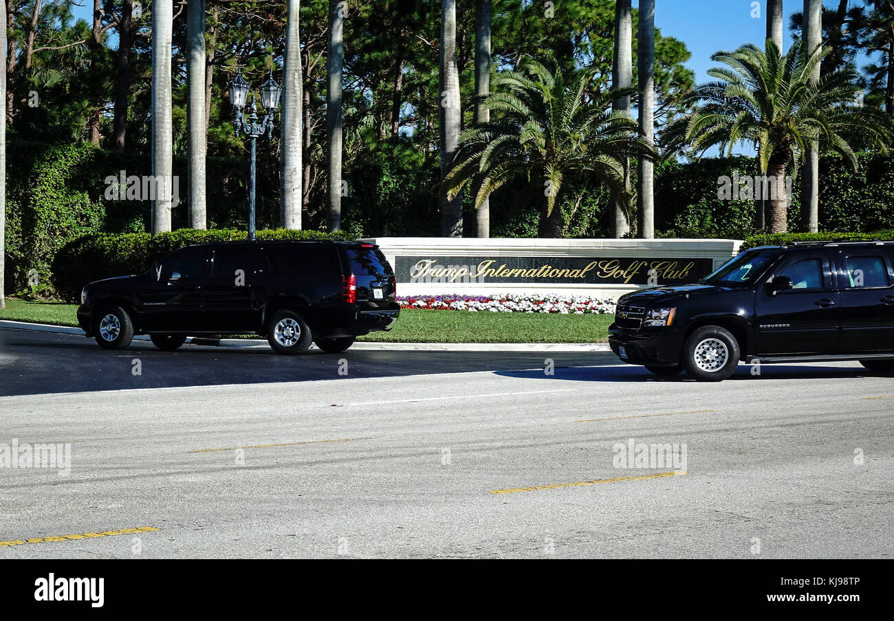 Presidential motorcade vehicles hi-res stock photography and images - Alamy