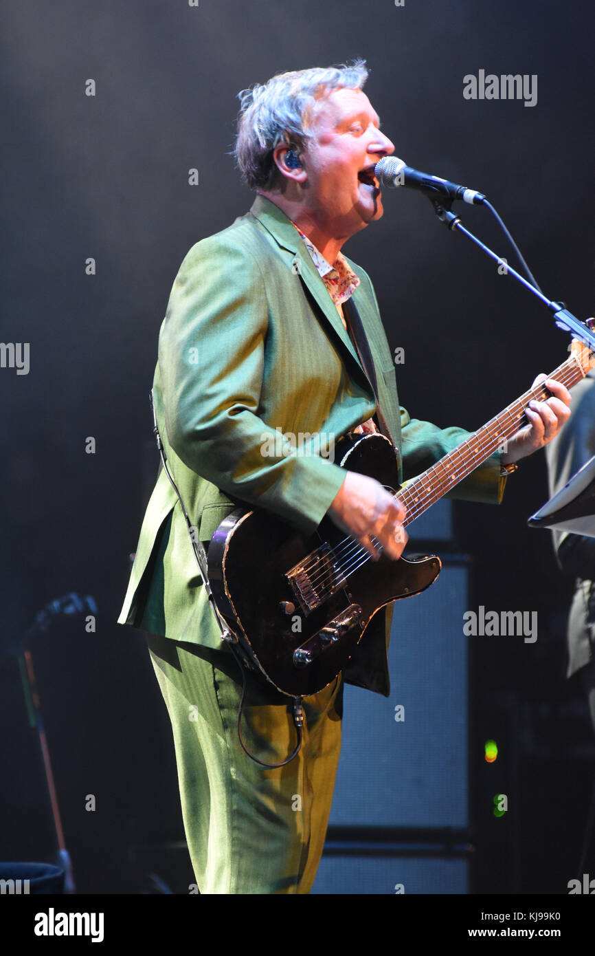 New York, New York, USA. 19th Nov, 2017. GLENN TILBROOK of SQUEEZE ...
