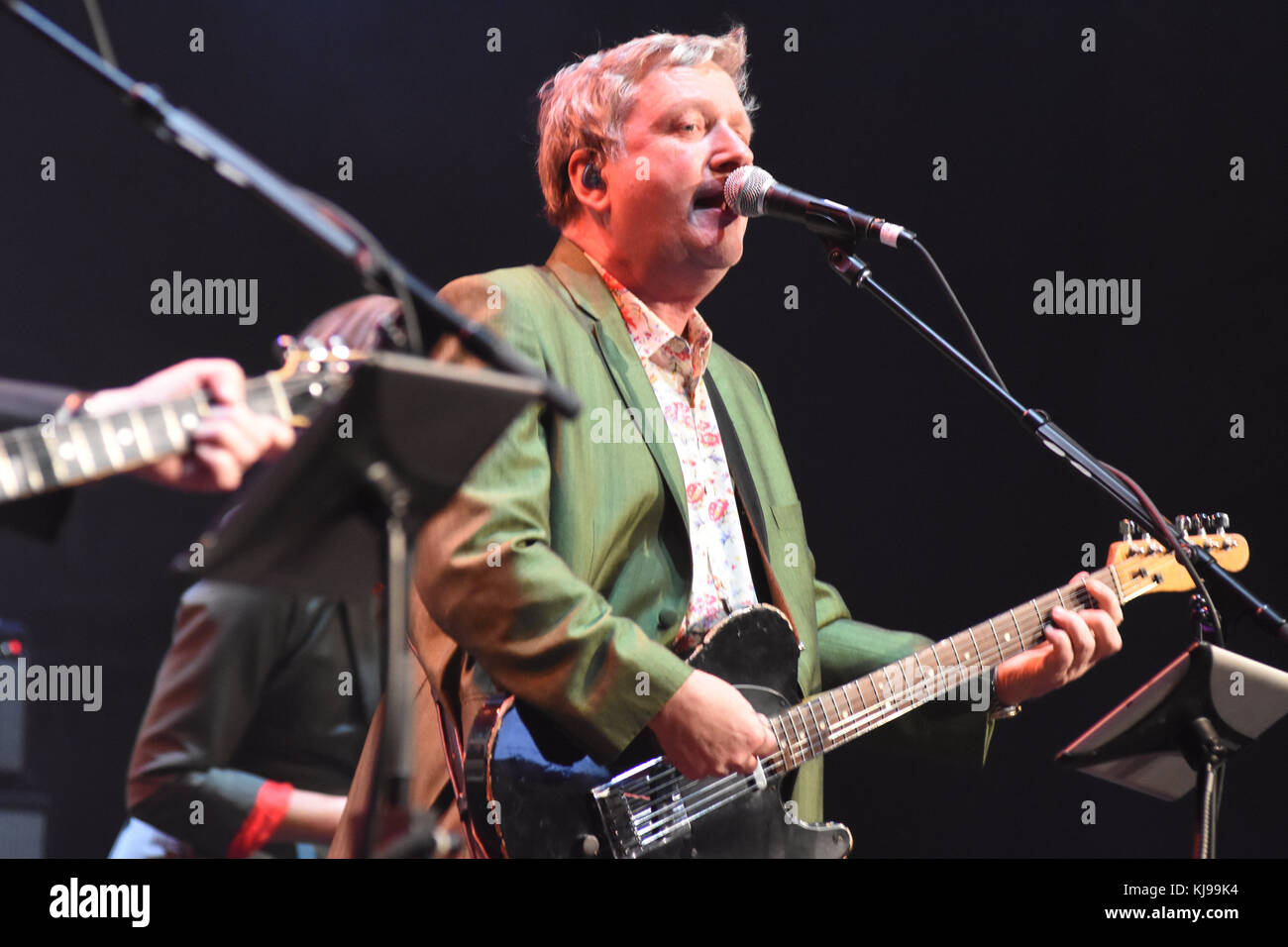 New York, New York, USA. 19th Nov, 2017. GLENN TILBROOK of SQUEEZE ...