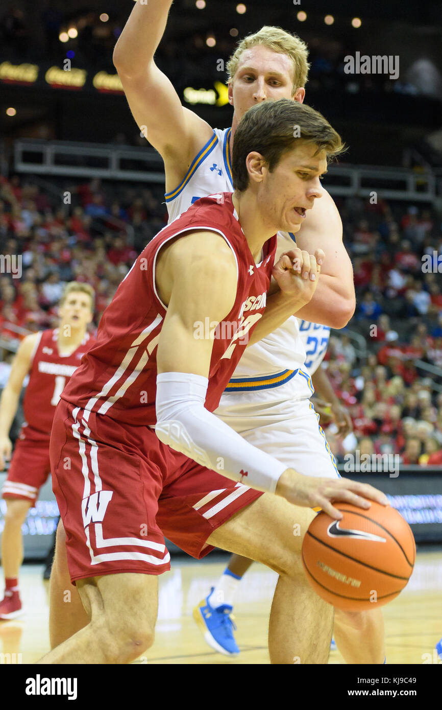 Kansas City, MO. U.S. 21st Nov, 2017. Wisconsin Badgers forward Ethan ...