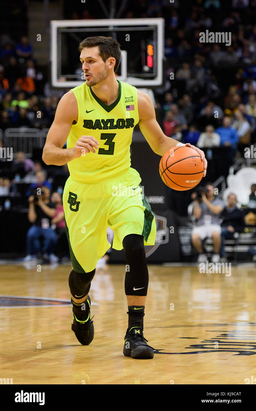 Kansas City, MO. U.S. 21st Nov, 2017. Baylor Bears guard Jake Lindsey ...