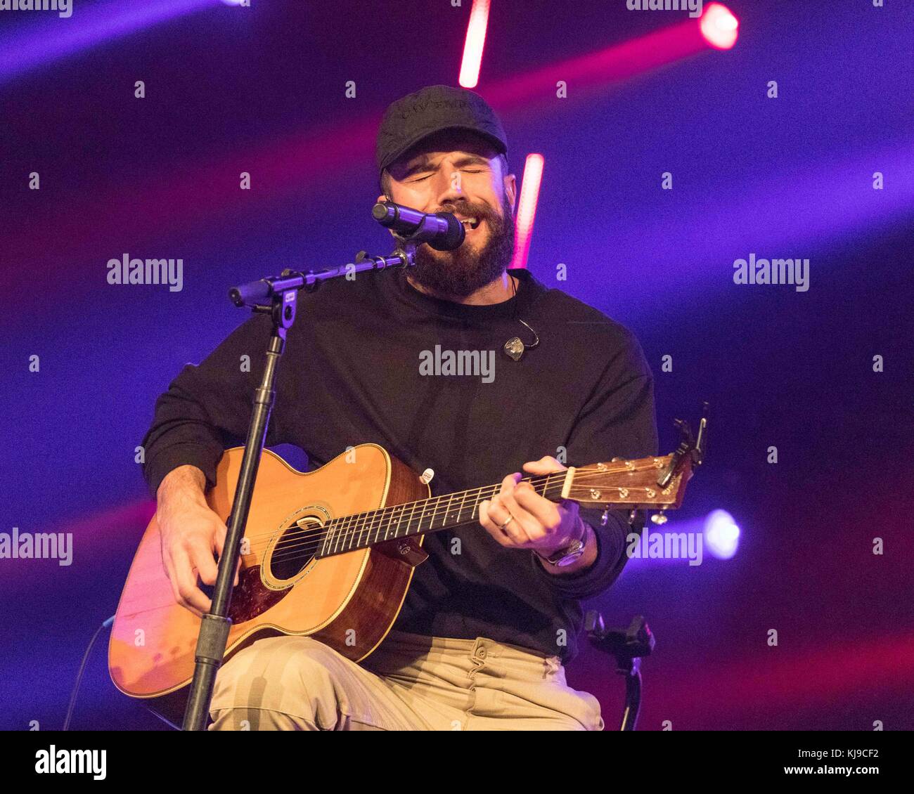 Chicago, Illinois, USA. 15th Nov, 2017. Musician SAM HUNT during the ...