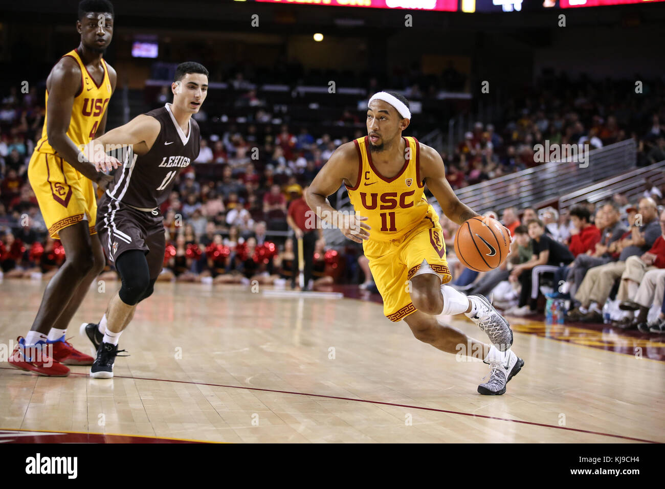 Los Angeles, CA, USA. 22nd Nov, 2017. USC Trojans guard Jordan McLaughlin (11) driving during ...