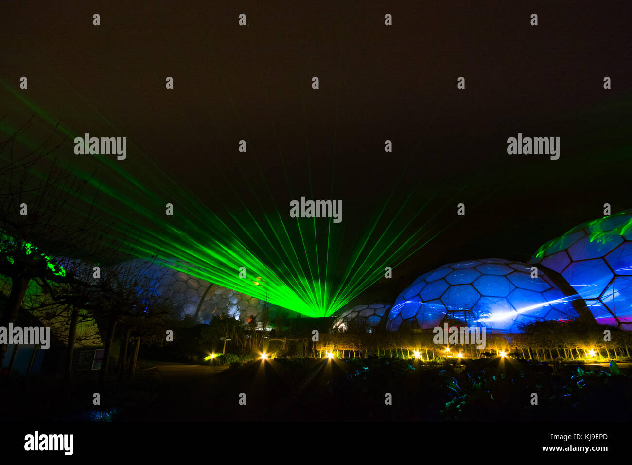 Eden Project, Cornwall, UK. 23rd Nov, 2017. The festival of light and ...