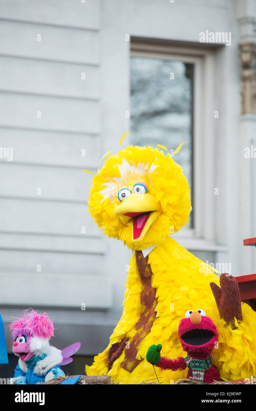 Muppets elmo hi-res stock photography and images - Alamy