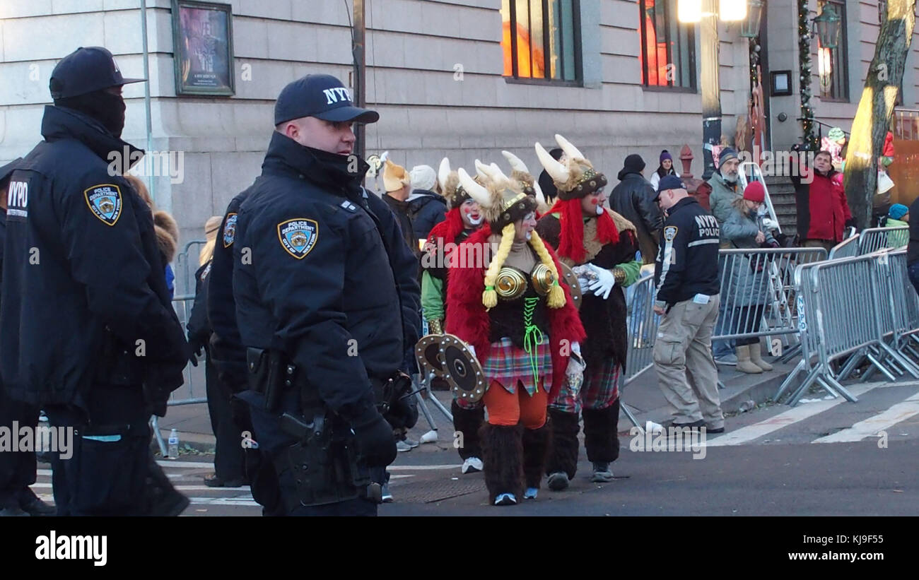 New York, NY, USA. 23rd Nov, 2017. 91st Macy's Thanksgiving Day Parade ...