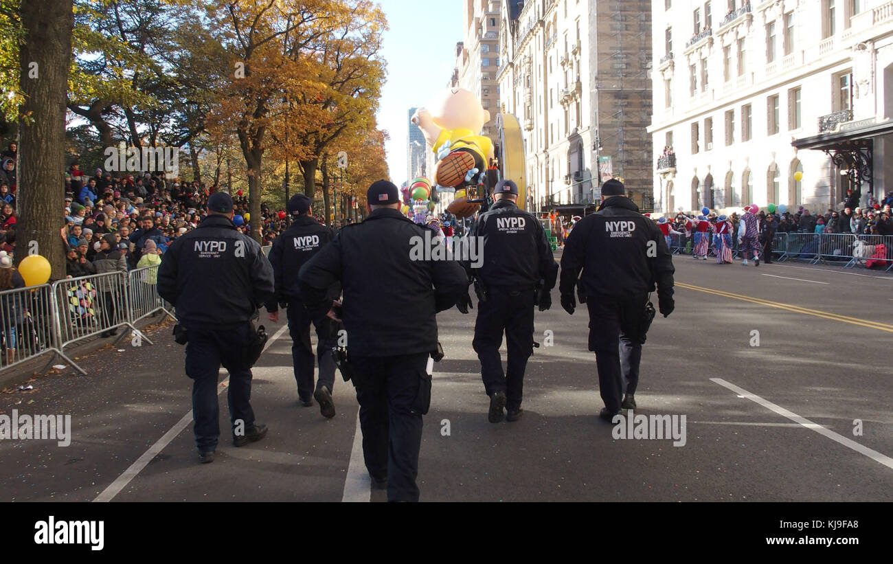 New York, NY, USA. 23rd Nov, 2017. 91st Macy's Thanksgiving Day Parade ...