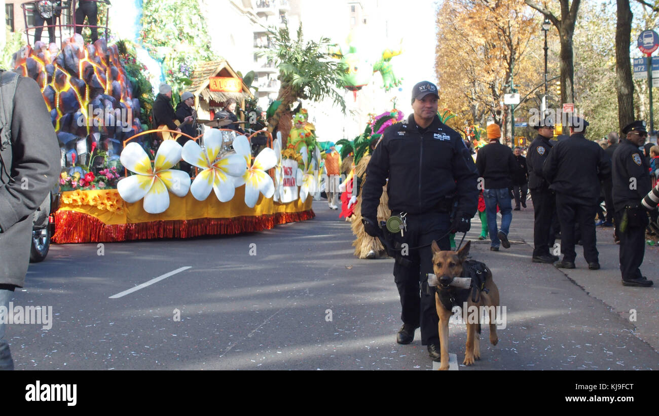 New York, New York, USA. 23rd Nov, 2017. 91st Macy's Thanksgiving Day ...
