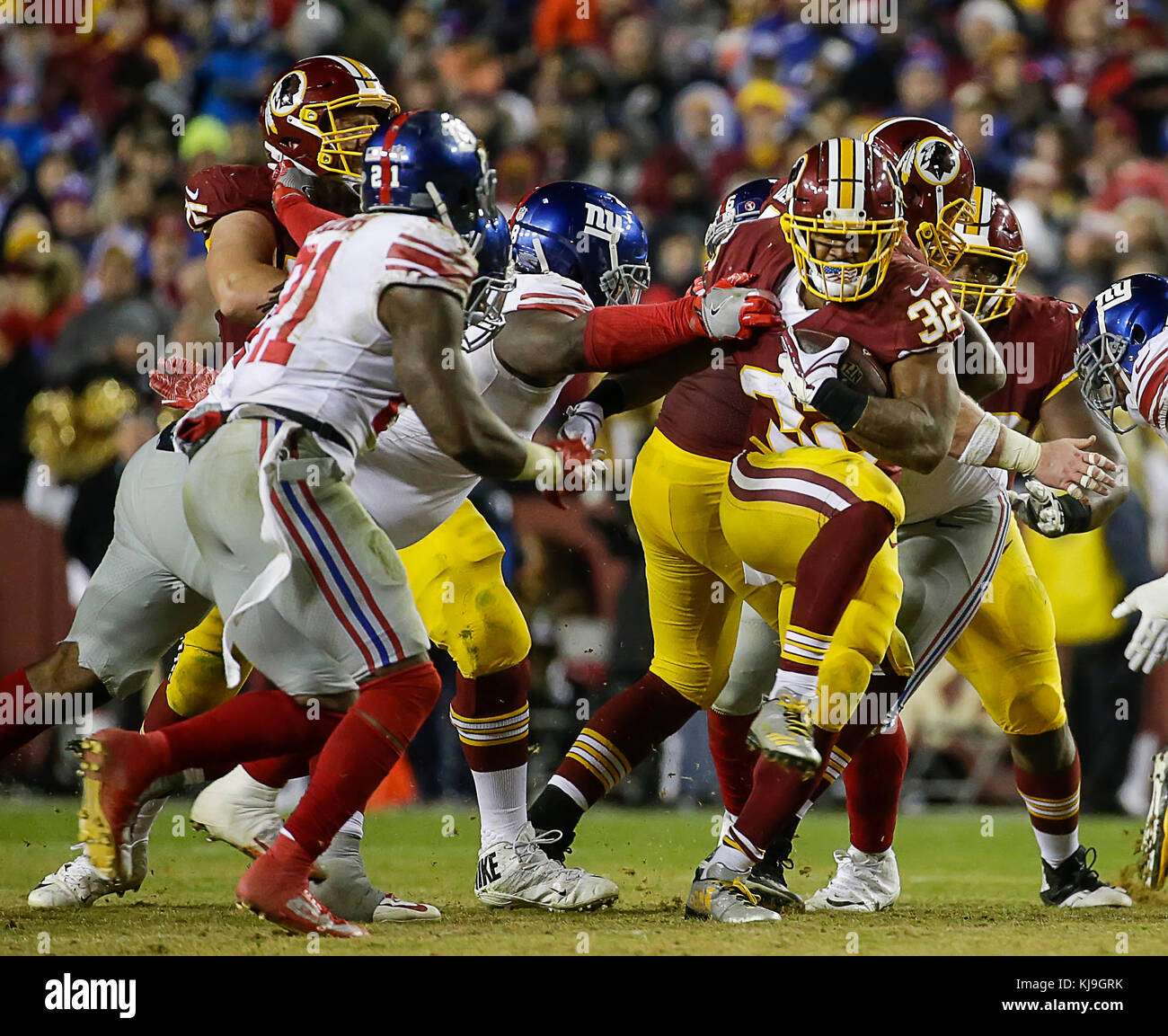 Landover, MD, USA. 23rd Nov, 2017. Washington Redskins RB #32 Samaje ...