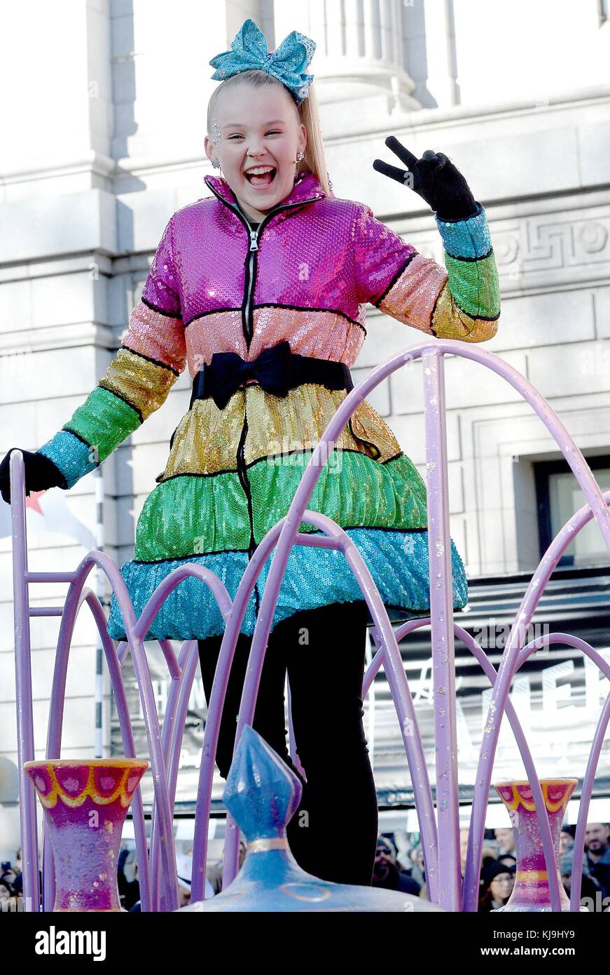 Jojo siwa 2017 hi-res stock photography and images - Alamy