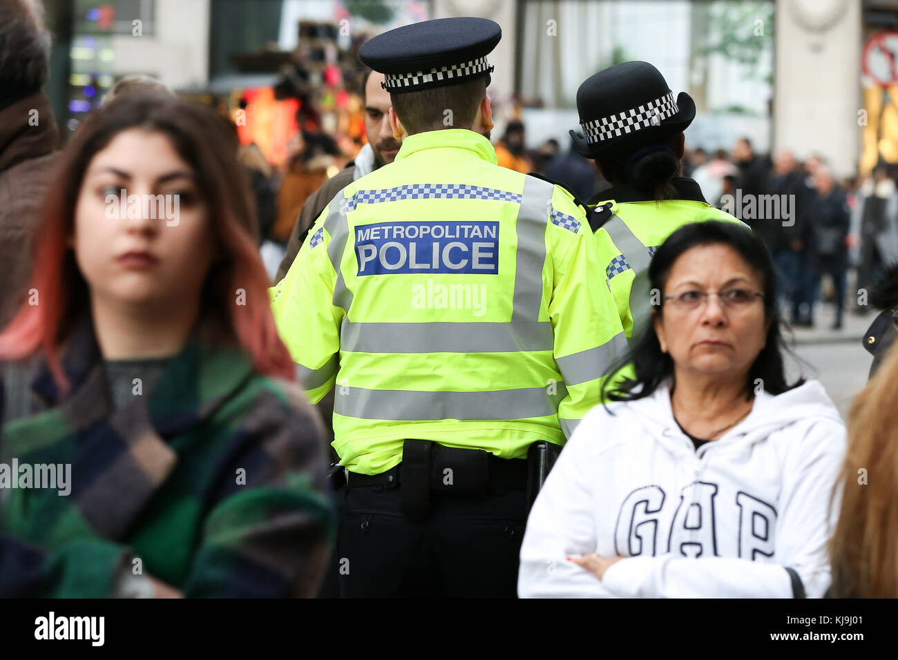 Police officers patrol oxford street hi-res stock photography and ...