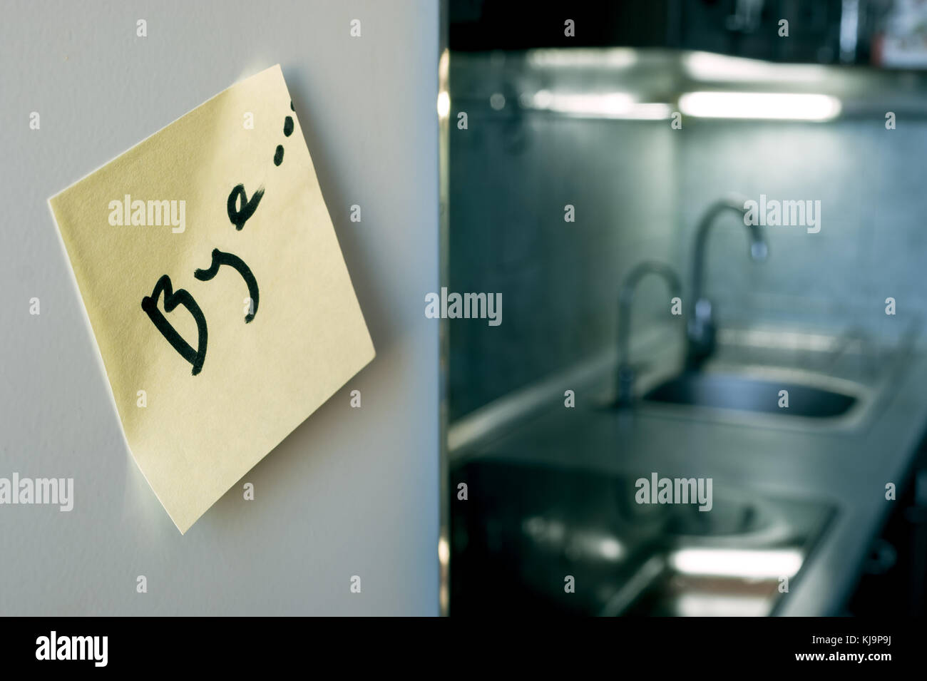 End of relationship concept: a goodbye note on a refrigerator with ...