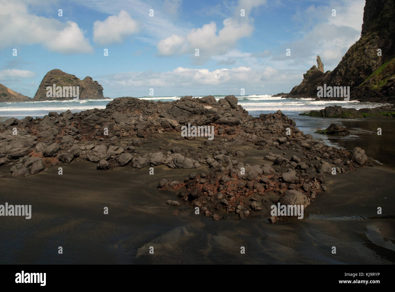Piha Beach, New Zealand Stock Photo - Alamy