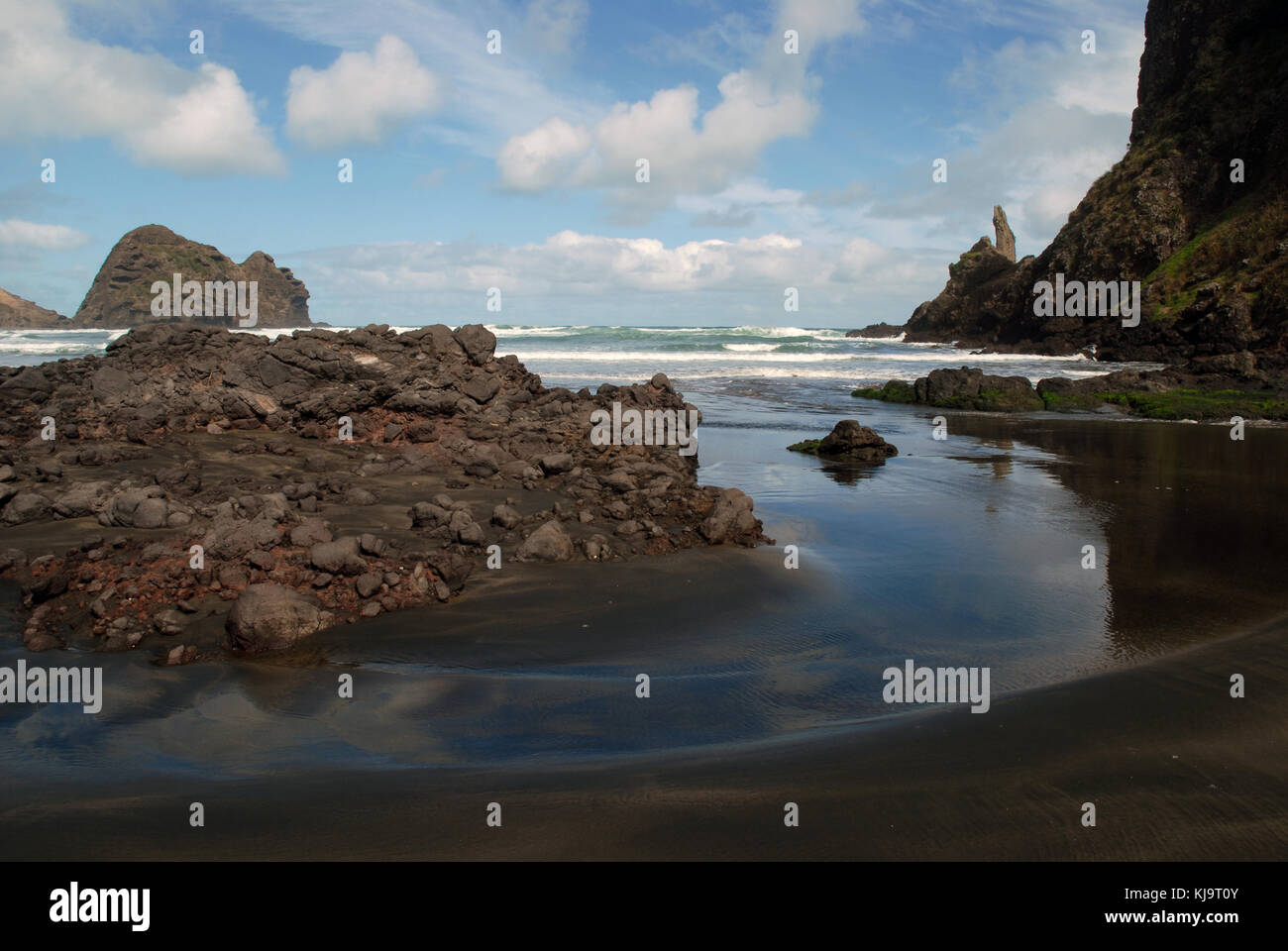 Piha Beach, New Zealand Stock Photo - Alamy