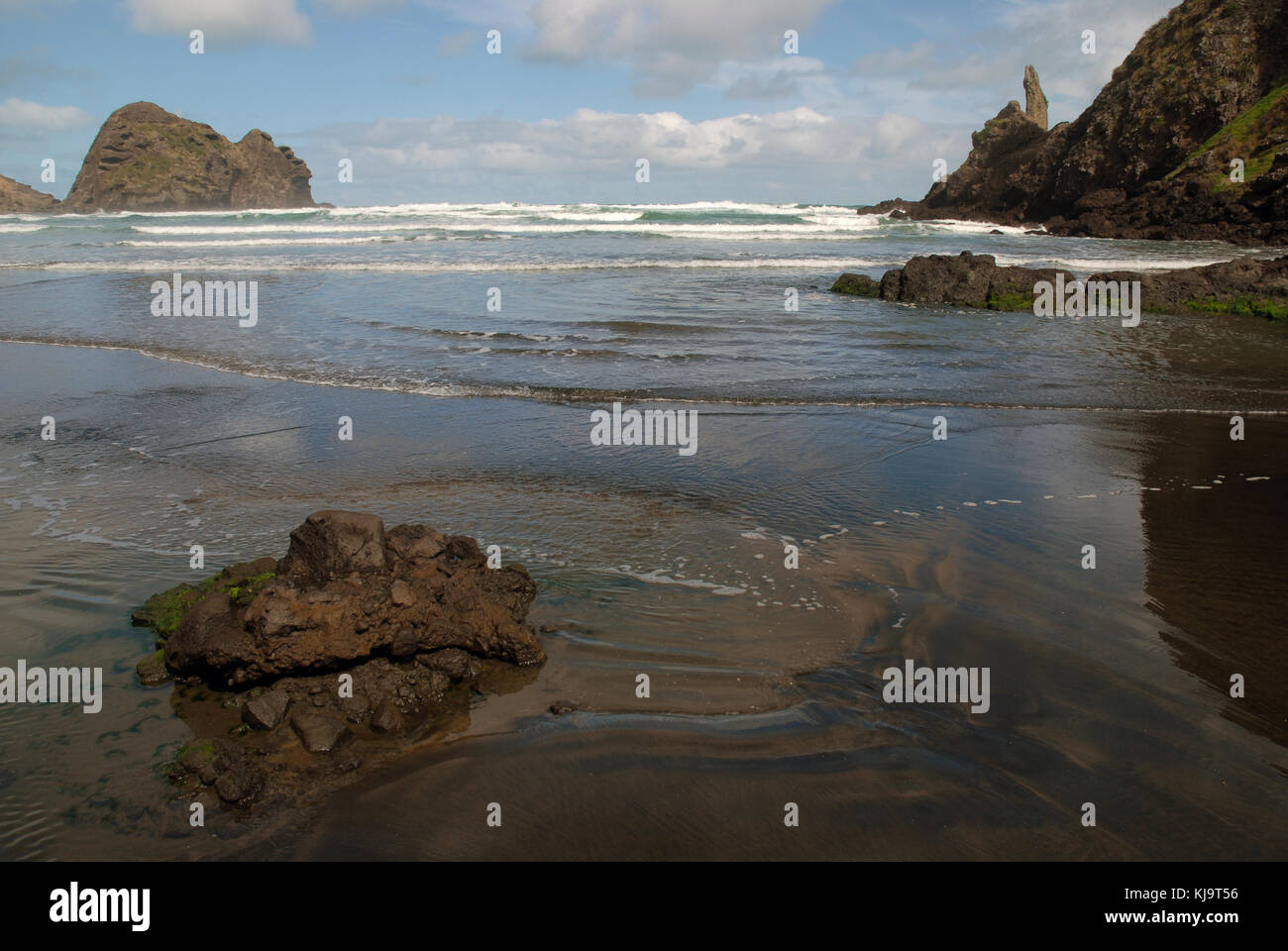 Piha Beach, New Zealand Stock Photo - Alamy