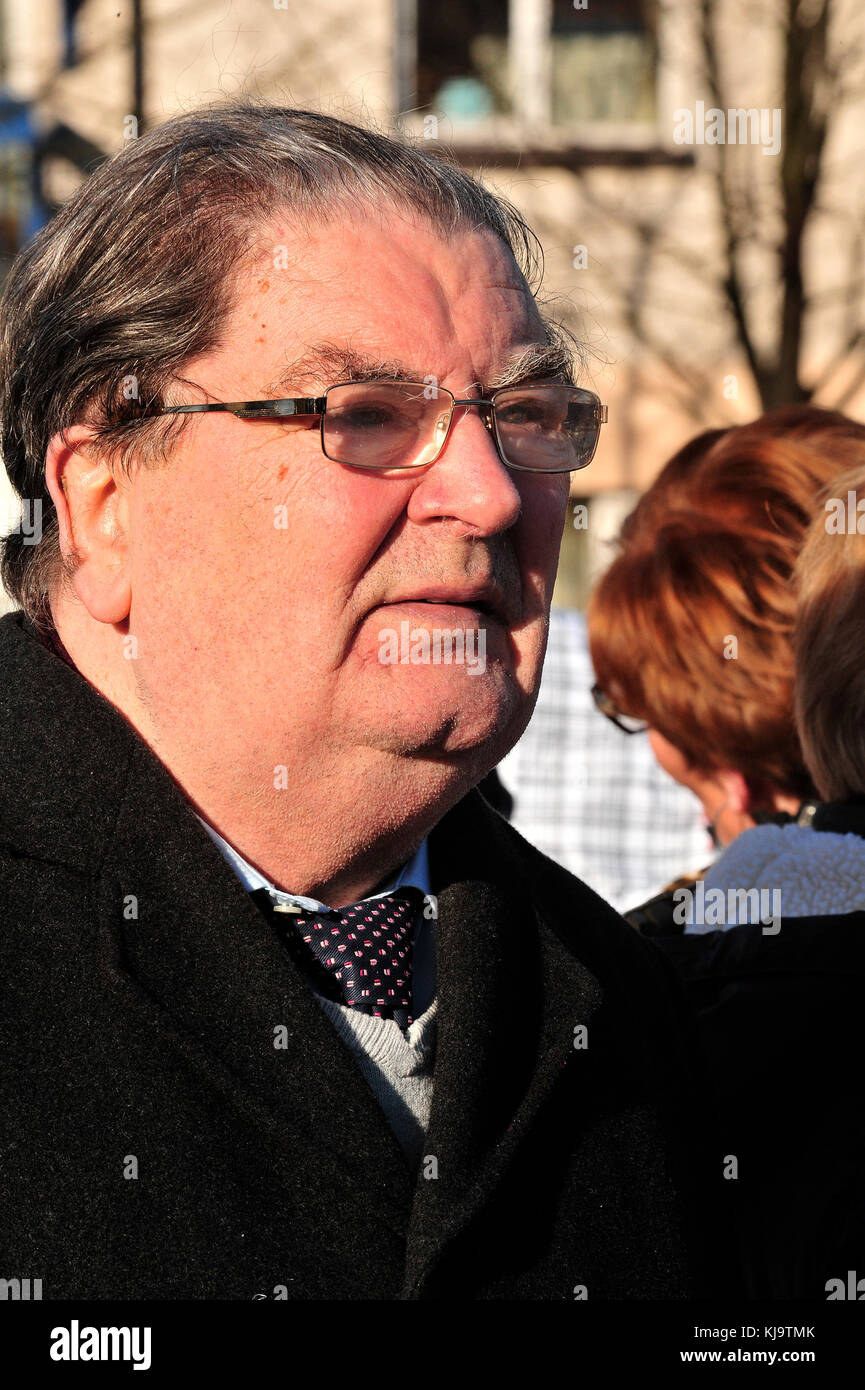 John hume politician politics irish northern ireland assembly st hi-res ...
