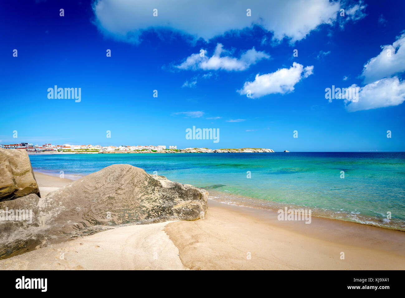 Blue sky and ocean beach in Portugal Stock Photo - Alamy