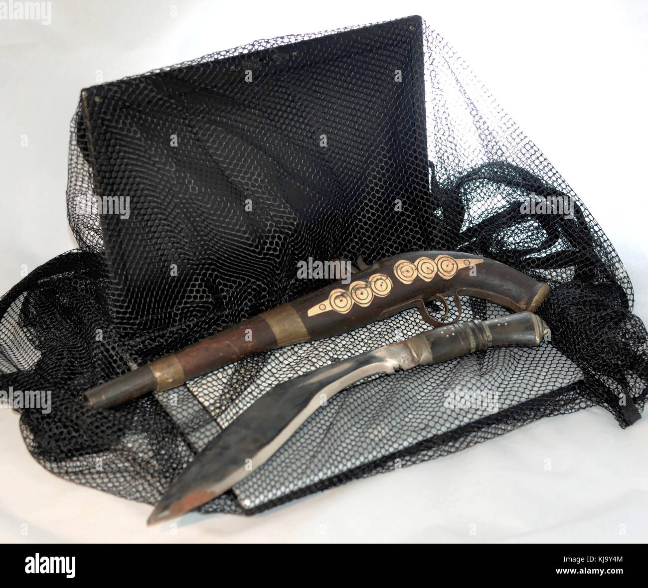 Crime internet laptop pistol hi-res stock photography and images - Alamy